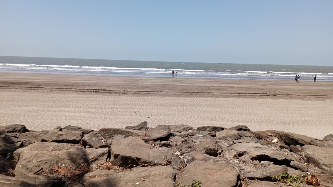 Anjarle Beach, Timing, Entry - Chiplun - Maharashtra