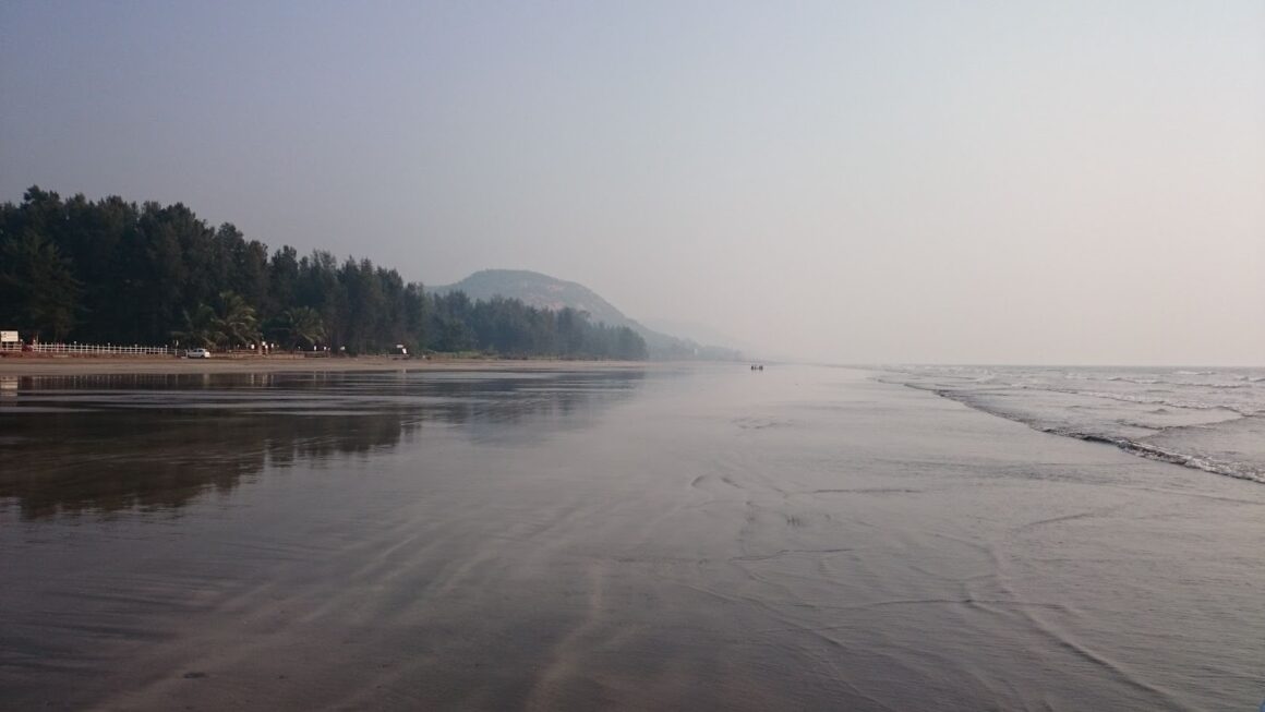 Murud-Dapoli Beach ,Complete Guide - Chiplun